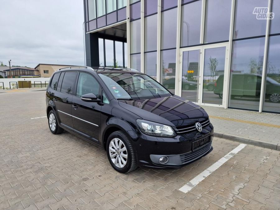 Volkswagen Touran 2012 in Vilnius, with an engine capacity of 1.60 L and mileage of 185 thousand km for 6890 €, photo 4 on AUTOMOTO.COM.LV