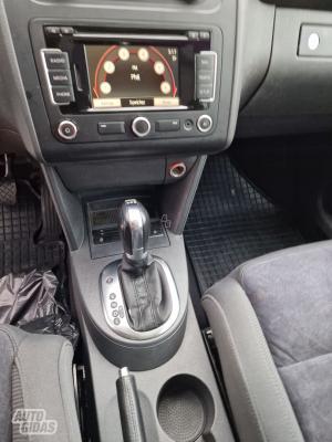 Volkswagen Touran 2012 in Vilnius, with an engine capacity of 1.60 L and mileage of 185 thousand km for 6890 €, photo 13 on AUTOMOTO.COM.LV