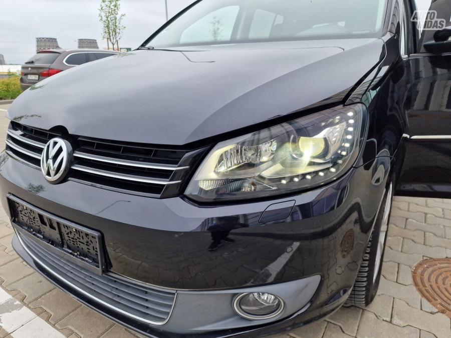 Volkswagen Touran 2012 in Vilnius, with an engine capacity of 1.60 L and mileage of 185 thousand km for 6890 €, photo 16 on AUTOMOTO.COM.LV