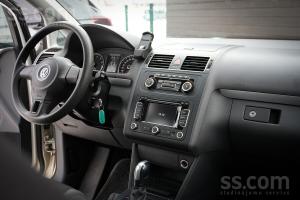 Volkswagen Touran 2012 in Riga, with an engine capacity of 1.40 L and mileage of 285 thousand km for 6490 €, photo 13 on AUTOMOTO.COM.LV