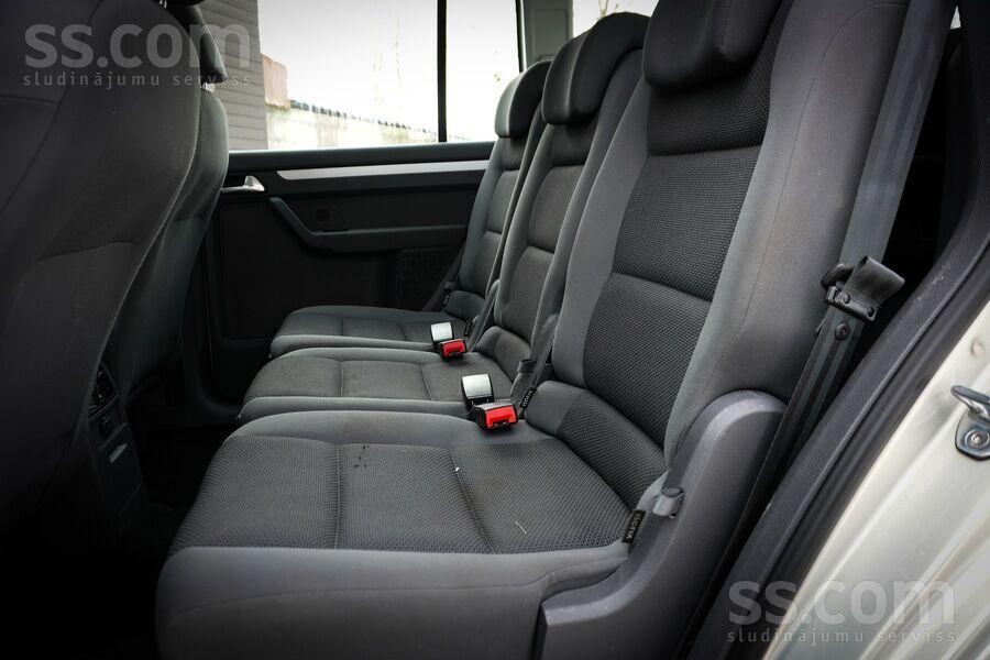 Volkswagen Touran 2012 in Riga, with an engine capacity of 1.40 L and mileage of 285 thousand km for 6490 €, photo 15 on AUTOMOTO.COM.LV