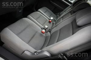 Volkswagen Touran 2012 in Riga, with an engine capacity of 1.40 L and mileage of 285 thousand km for 6490 €, photo 16 on AUTOMOTO.COM.LV