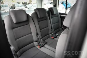 Volkswagen Touran 2012 in Riga, with an engine capacity of 1.40 L and mileage of 285 thousand km for 6490 €, photo 19 on AUTOMOTO.COM.LV