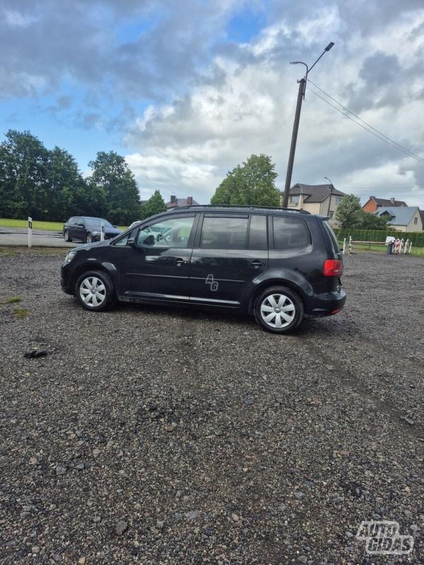 Volkswagen Touran 2012 in Kelme, with an engine capacity of 1.60 L and mileage of 285 thousand km for 4850 €, photo 8 on AUTOMOTO.COM.LV
