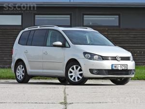 Volkswagen Touran 2012 Rīga, ar dzinēja tilpumu 1.60 L un nobraukumu 367 tūkst. km par 5990 €, foto 4 vietnē AUTOMOTO.COM.LV