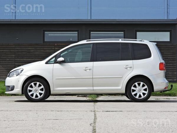 Volkswagen Touran 2012 Rīga, ar dzinēja tilpumu 1.60 L un nobraukumu 367 tūkst. km par 5990 €, foto 4 vietnē AUTOMOTO.COM.LV