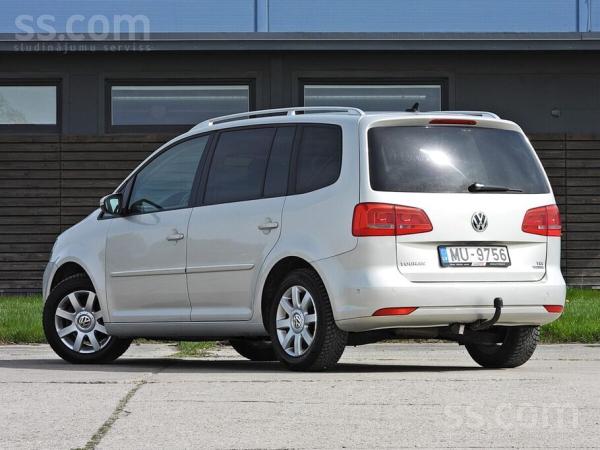 Volkswagen Touran 2012 Rīga, ar dzinēja tilpumu 1.60 L un nobraukumu 367 tūkst. km par 5990 €, foto 5 vietnē AUTOMOTO.COM.LV