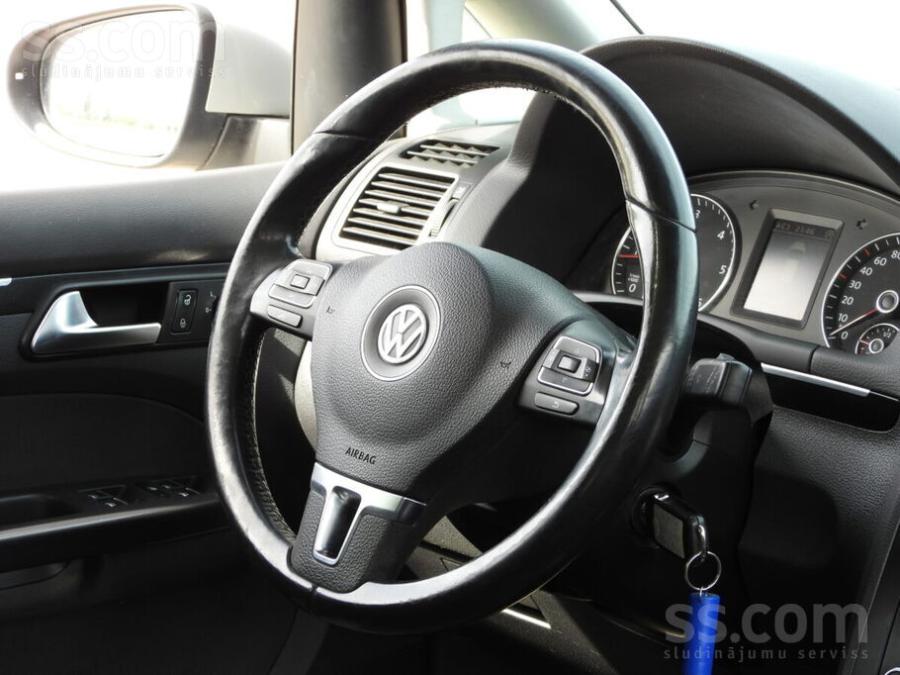 Volkswagen Touran 2012 Rīga, ar dzinēja tilpumu 1.60 L un nobraukumu 367 tūkst. km par 5990 €, foto 13 vietnē AUTOMOTO.COM.LV