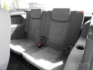 Volkswagen Touran 2012 Rīga, ar dzinēja tilpumu 1.60 L un nobraukumu 367 tūkst. km par 5990 €, foto 17 vietnē AUTOMOTO.COM.LV