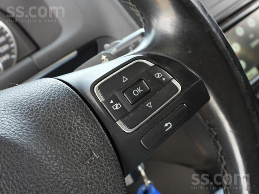 Volkswagen Touran 2012 Rīga, ar dzinēja tilpumu 1.60 L un nobraukumu 367 tūkst. km par 5990 €, foto 25 vietnē AUTOMOTO.COM.LV