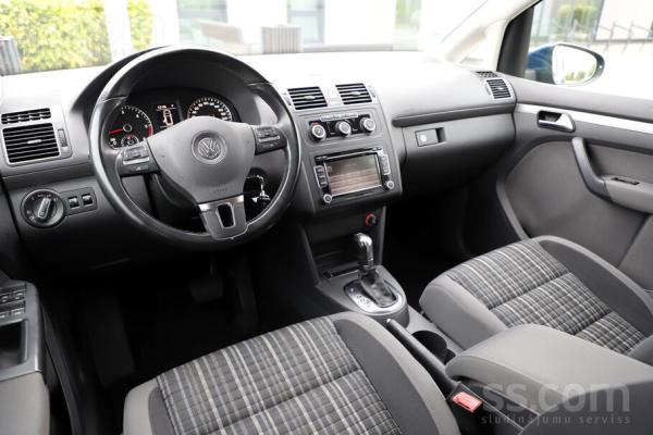 Volkswagen Touran 2012 Tukums, ar dzinēja tilpumu 2.00 L un nobraukumu 296 tūkst. km par 8900 €, foto 6 vietnē AUTOMOTO.COM.LV