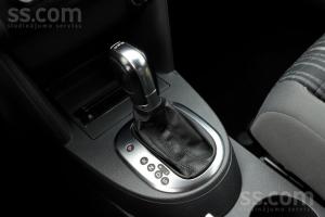Volkswagen Touran 2012 Tukums, ar dzinēja tilpumu 2.00 L un nobraukumu 296 tūkst. km par 8900 €, foto 14 vietnē AUTOMOTO.COM.LV