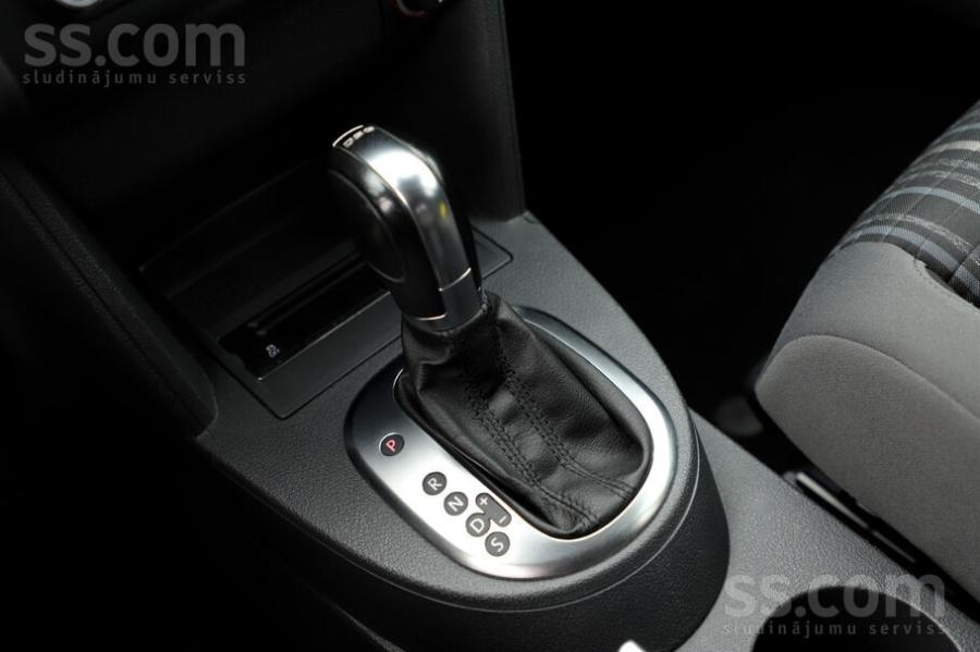 Volkswagen Touran 2012 Tukums, ar dzinēja tilpumu 2.00 L un nobraukumu 296 tūkst. km par 8900 €, foto 14 vietnē AUTOMOTO.COM.LV