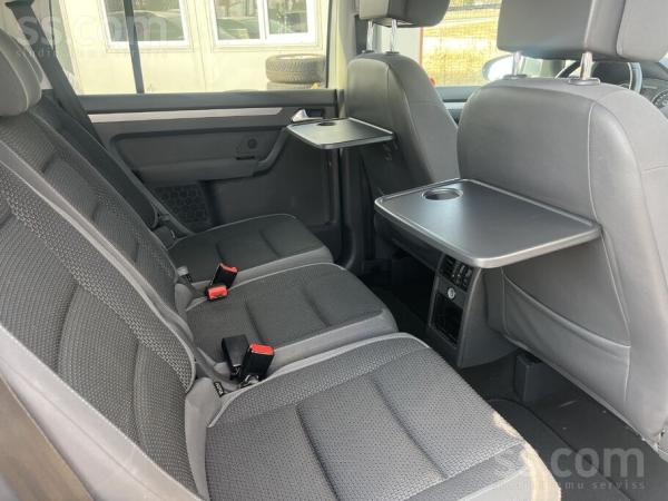 Volkswagen Touran 2012 in Valmiera, with an engine capacity of 1.60 L and mileage of 0 thousand km for 6900 €, photo 9 on AUTOMOTO.COM.LV
