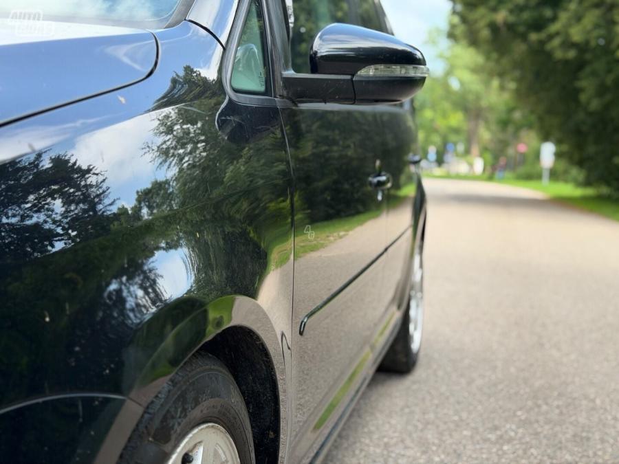 Volkswagen Touran 2012 Viļņa, ar dzinēja tilpumu 1.40 L un nobraukumu 205 tūkst. km par 2500 €, foto 8 vietnē AUTOMOTO.COM.LV