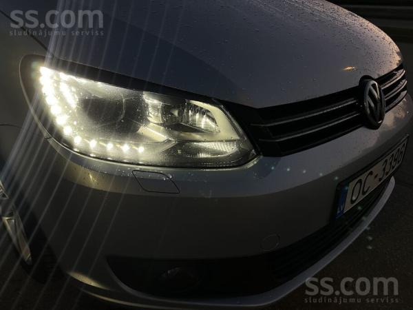Volkswagen Touran 2013 Rīga, ar dzinēja tilpumu 1.60 L un nobraukumu 299 tūkst. km par 4700 €, foto 5 vietnē AUTOMOTO.COM.LV