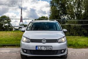Volkswagen Touran 2013 in Riga, with an engine capacity of 2.00 L and mileage of 360 thousand km for 5990 €, photo 3 on AUTOMOTO.COM.LV