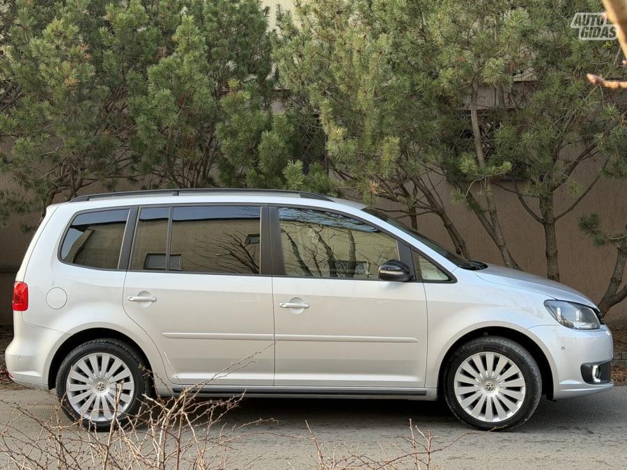 Volkswagen Touran 2013 in Kaunas, with an engine capacity of 1.60 L and mileage of 324 thousand km for 4690 €, photo 8 on AUTOMOTO.COM.LV