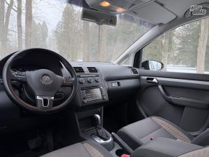 Volkswagen Touran 2013 in Kaunas, with an engine capacity of 1.60 L and mileage of 324 thousand km for 4690 €, photo 17 on AUTOMOTO.COM.LV