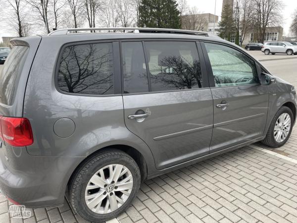 Volkswagen Touran 2013 in Taurage, with an engine capacity of 1.60 L and mileage of 183 thousand km for 5500 €, photo 4 on AUTOMOTO.COM.LV