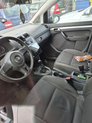 Volkswagen Touran 2013 Kazlų Rūda, ar dzinēja tilpumu 1.60 L un nobraukumu 2000 tūkst. km par 4000 €, foto 7 vietnē AUTOMOTO.COM.LV