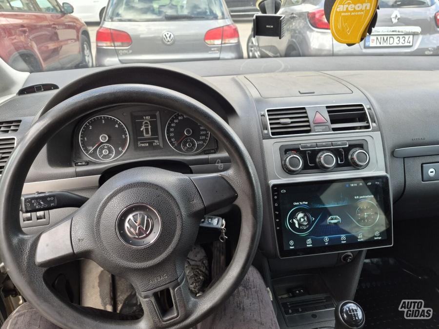 Volkswagen Touran 2013 Kazlų Rūda, ar dzinēja tilpumu 1.60 L un nobraukumu 2000 tūkst. km par 4000 €, foto 9 vietnē AUTOMOTO.COM.LV