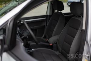 Volkswagen Touran 2013 in Riga, with an engine capacity of 2.00 L and mileage of 360 thousand km for 4990 €, photo 12 on AUTOMOTO.COM.LV