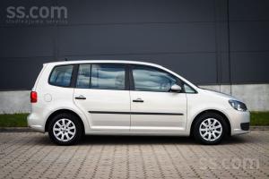 Volkswagen Touran 2013 in Riga, with an engine capacity of 1.60 L and mileage of 119 thousand km for 7490 €, photo 6 on AUTOMOTO.COM.LV