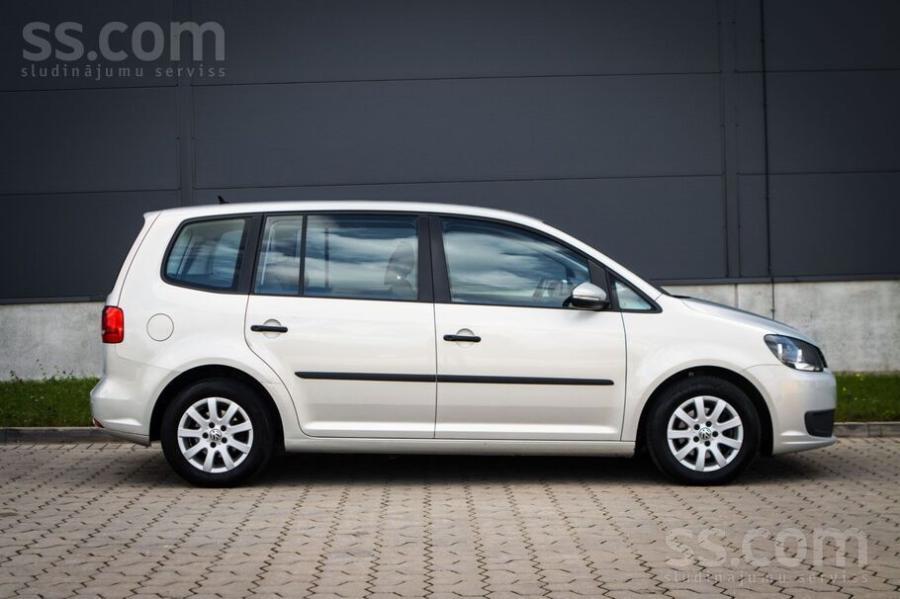 Volkswagen Touran 2013 in Riga, with an engine capacity of 1.60 L and mileage of 119 thousand km for 7490 €, photo 6 on AUTOMOTO.COM.LV
