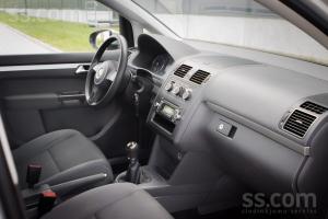 Volkswagen Touran 2013 in Riga, with an engine capacity of 1.60 L and mileage of 119 thousand km for 7490 €, photo 14 on AUTOMOTO.COM.LV