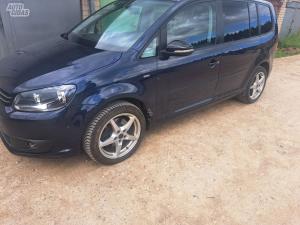 Volkswagen Touran 2013 in Birzai, with an engine capacity of 2.00 L and mileage of 279 thousand km for 4850 €, photo 3 on AUTOMOTO.COM.LV
