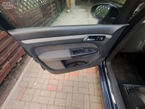 Volkswagen Touran 2013 in Birzai, with an engine capacity of 2.00 L and mileage of 279 thousand km for 4850 €, photo 12 on AUTOMOTO.COM.LV