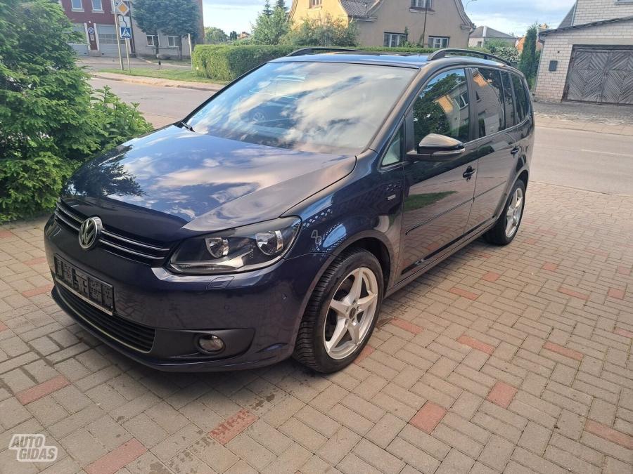 Volkswagen Touran 2013 in Birzai, with an engine capacity of 2.00 L and mileage of 279 thousand km for 4850 €, photo 19 on AUTOMOTO.COM.LV