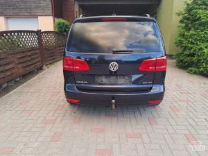 Volkswagen Touran 2013 in Birzai, with an engine capacity of 2.00 L and mileage of 279 thousand km for 4850 €, photo 21 on AUTOMOTO.COM.LV
