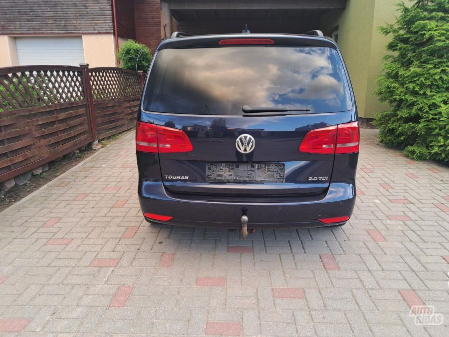 Volkswagen Touran 2013 in Birzai, with an engine capacity of 2.00 L and mileage of 279 thousand km for 4850 €, photo 21 on AUTOMOTO.COM.LV