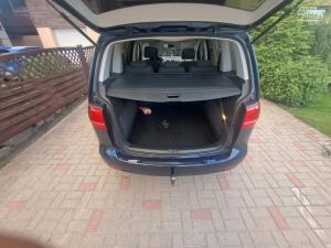 Volkswagen Touran 2013 in Birzai, with an engine capacity of 2.00 L and mileage of 279 thousand km for 4850 €, photo 26 on AUTOMOTO.COM.LV