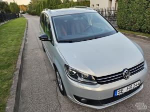 Volkswagen Touran 2013 in Mazeikiai, with an engine capacity of 2.00 L and mileage of 243 thousand km for 6200 €, photo 3 on AUTOMOTO.COM.LV