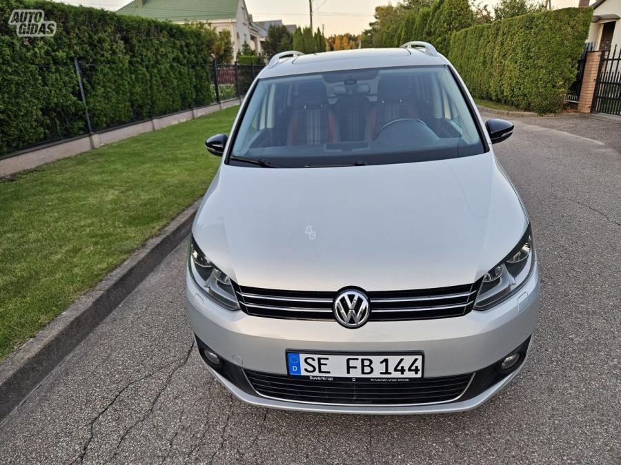 Volkswagen Touran 2013 in Mazeikiai, with an engine capacity of 2.00 L and mileage of 243 thousand km for 6200 €, photo 7 on AUTOMOTO.COM.LV