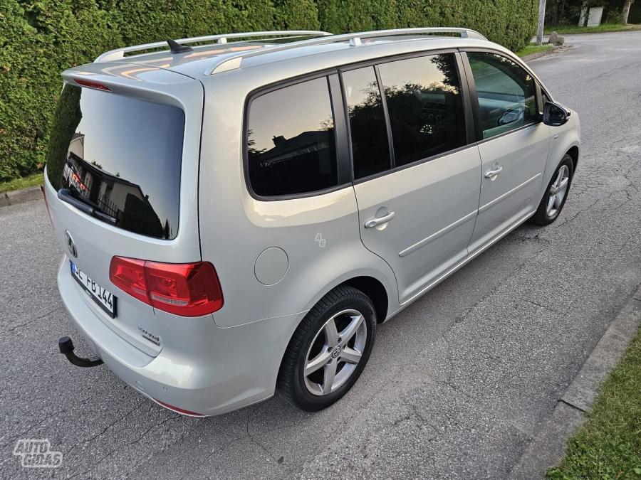 Volkswagen Touran 2013 in Mazeikiai, with an engine capacity of 2.00 L and mileage of 243 thousand km for 6200 €, photo 10 on AUTOMOTO.COM.LV