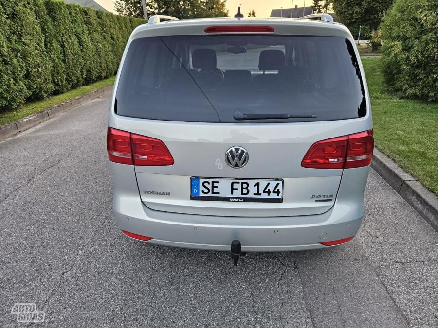 Volkswagen Touran 2013 in Mazeikiai, with an engine capacity of 2.00 L and mileage of 243 thousand km for 6200 €, photo 12 on AUTOMOTO.COM.LV
