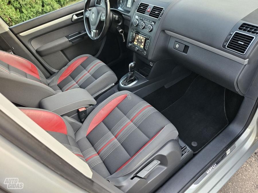 Volkswagen Touran 2013 in Mazeikiai, with an engine capacity of 2.00 L and mileage of 243 thousand km for 6200 €, photo 17 on AUTOMOTO.COM.LV