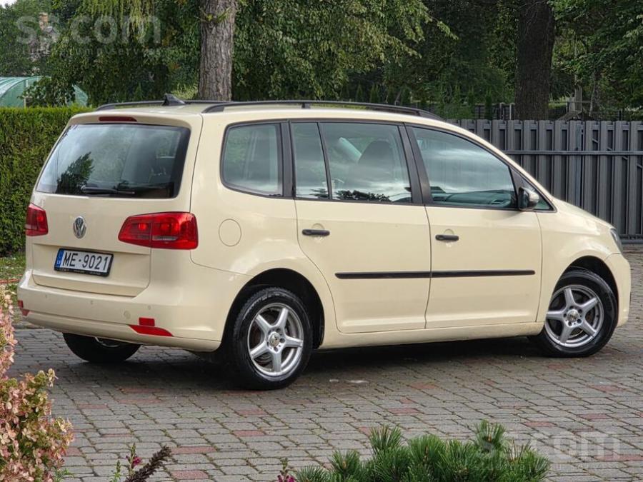 Volkswagen Touran 2013 in Riga, with an engine capacity of 1.60 L and mileage of 434 thousand km for 2450 €, photo 6 on AUTOMOTO.COM.LV