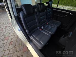 Volkswagen Touran 2013 in Riga, with an engine capacity of 1.60 L and mileage of 434 thousand km for 2450 €, photo 14 on AUTOMOTO.COM.LV
