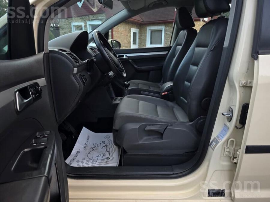 Volkswagen Touran 2013 in Riga, with an engine capacity of 1.60 L and mileage of 434 thousand km for 2450 €, photo 26 on AUTOMOTO.COM.LV