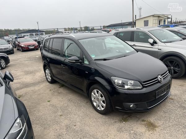 Volkswagen Touran 2013 in Panevezys, with an engine capacity of 1.60 L and mileage of 221 thousand km for 4900 €, photo 3 on AUTOMOTO.COM.LV