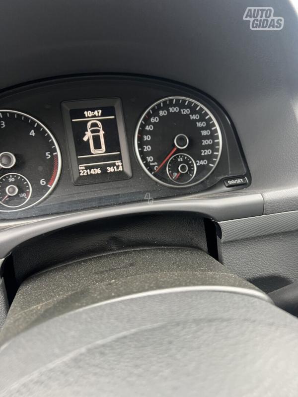 Volkswagen Touran 2013 in Panevezys, with an engine capacity of 1.60 L and mileage of 221 thousand km for 4900 €, photo 10 on AUTOMOTO.COM.LV