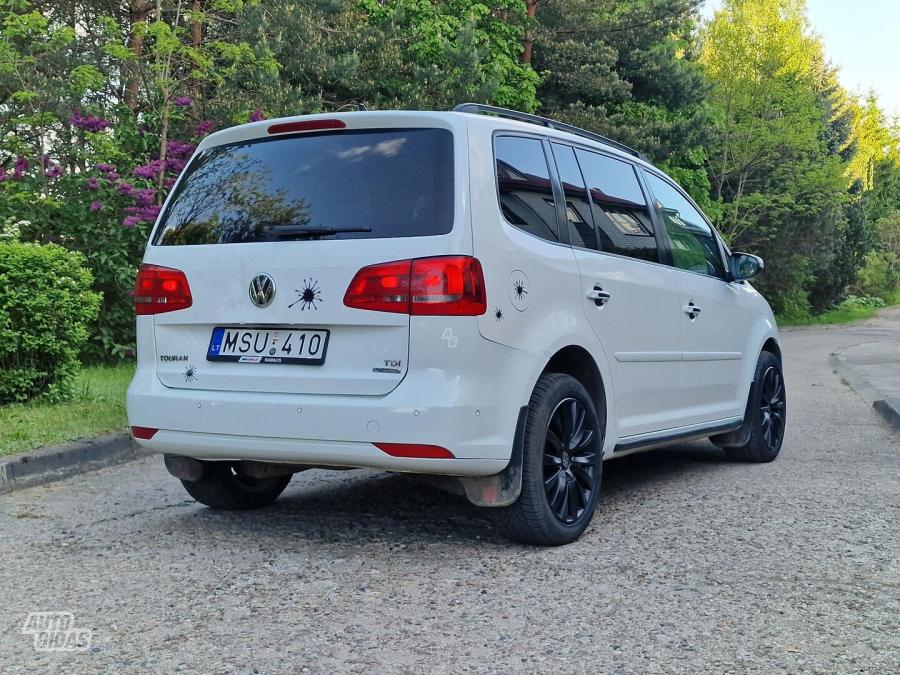 Volkswagen Touran 2014 Viļņa, ar dzinēja tilpumu 1.60 L un nobraukumu 352 tūkst. km par 3950 €, foto 5 vietnē AUTOMOTO.COM.LV