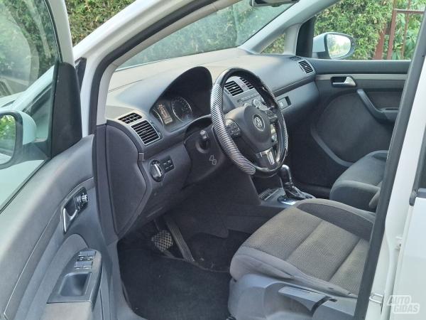 Volkswagen Touran 2014 Viļņa, ar dzinēja tilpumu 1.60 L un nobraukumu 352 tūkst. km par 3950 €, foto 8 vietnē AUTOMOTO.COM.LV
