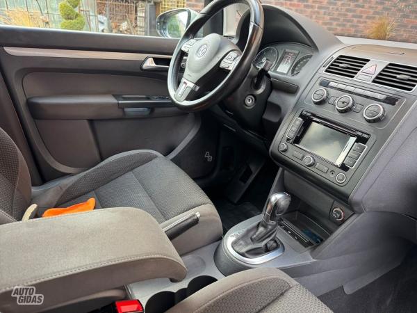 Volkswagen Touran 2014 in Siauliai, with an engine capacity of 1.60 L and mileage of 310 thousand km for 5300 €, photo 6 on AUTOMOTO.COM.LV