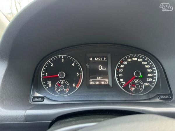 Volkswagen Touran 2014 in Siauliai, with an engine capacity of 1.60 L and mileage of 310 thousand km for 5300 €, photo 8 on AUTOMOTO.COM.LV